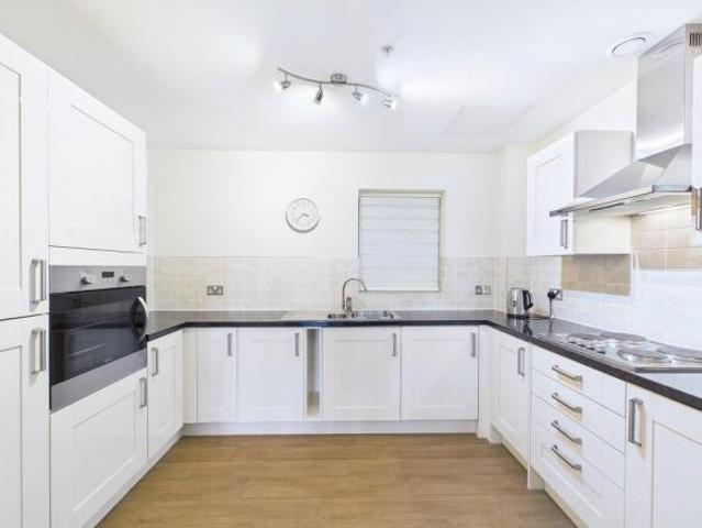2 bedroom ground floor flat for sale in Queensway, Leamington Spa, CV31