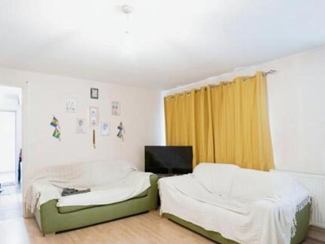 2 Bedroom Ground Floor Flat For Sale In Romford