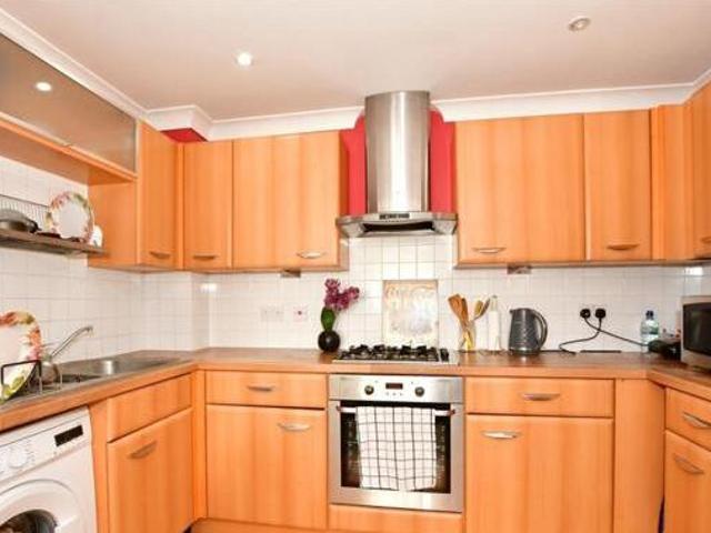 2 Bedroom Ground Floor Flat For Sale In Romford