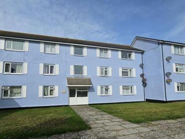 2 Bedroom Ground Floor Flat For Sale In Woolcombe Road