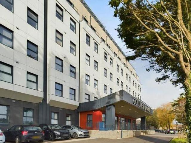 2 Bedroom Ground Floor Flat For Sale In Worthing