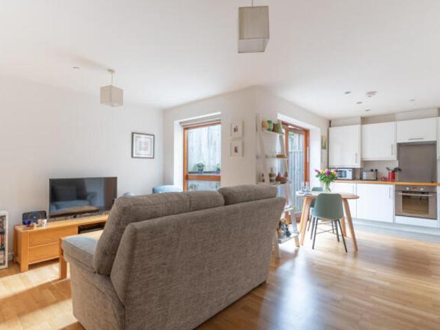 2 bedroom ground floor flat for sale in Wellesley Mews, Off Southmead Road, BS10