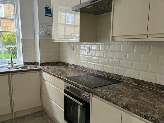 2 bedroom ground floor flat for sale in West Street Gravesend Kent DA11