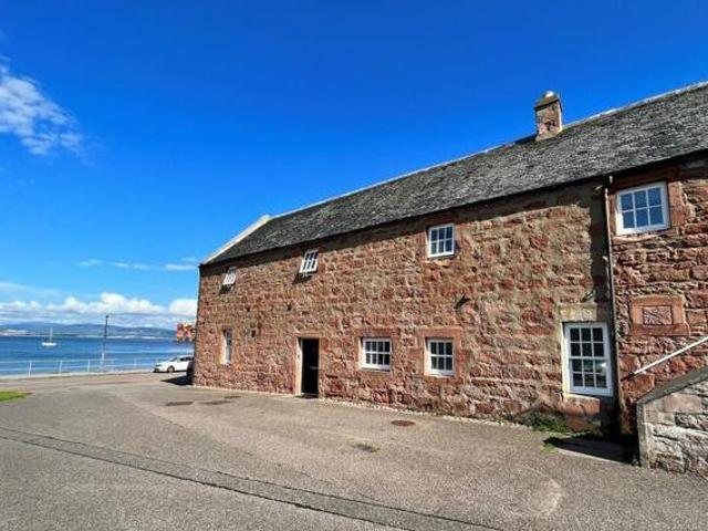 2 Bedroom Ground Floor Flat For Sale In The Byre, Marine Terrace