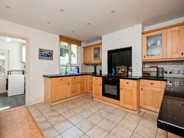 2 bedroom ground floor flat for sale in Tillstone Street, BN2
