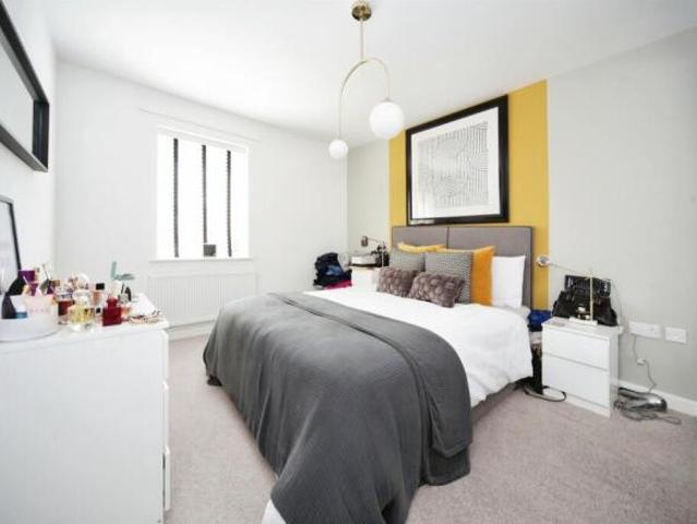 2 bedroom ground floor flat for sale in Union Street, Luton, LU1