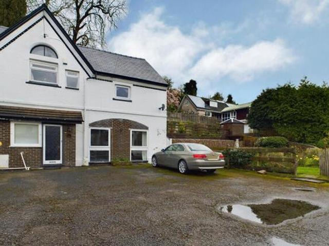 2 Bedroom Ground Floor Flat For Sale In Usk, Monmouthshire