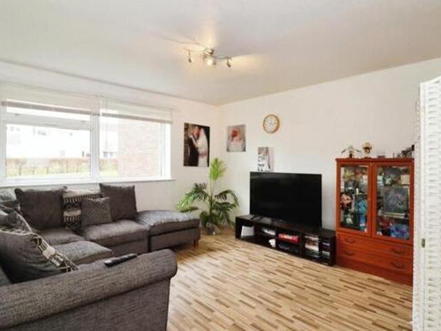 2 Bedroom Ground Floor Flat For Sale In Yate