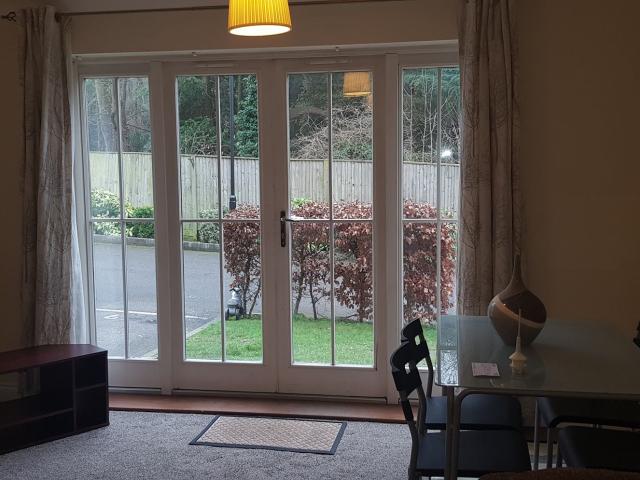 2 bedroom ground floor flat in Harrow set within a lovely gated development