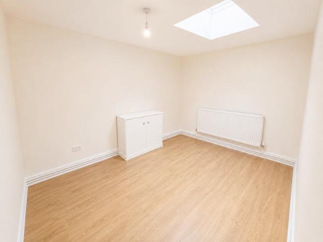 2 Bedroom Ground Floor Flat To Let | Goodmayes