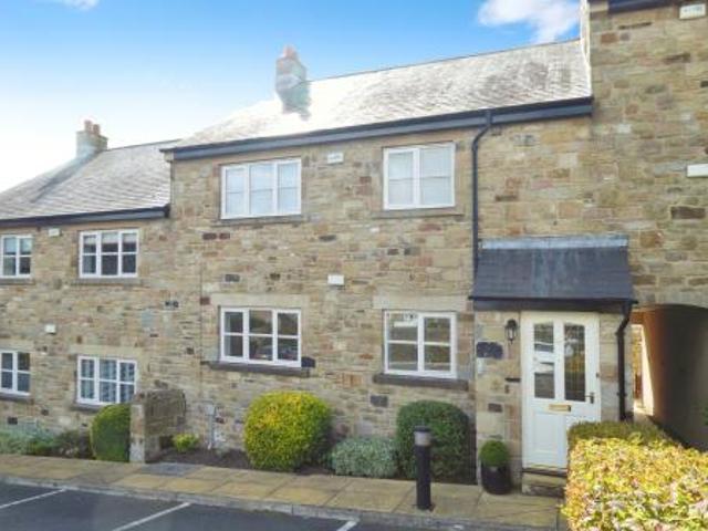 2 bedroom Ground floor flat To Let