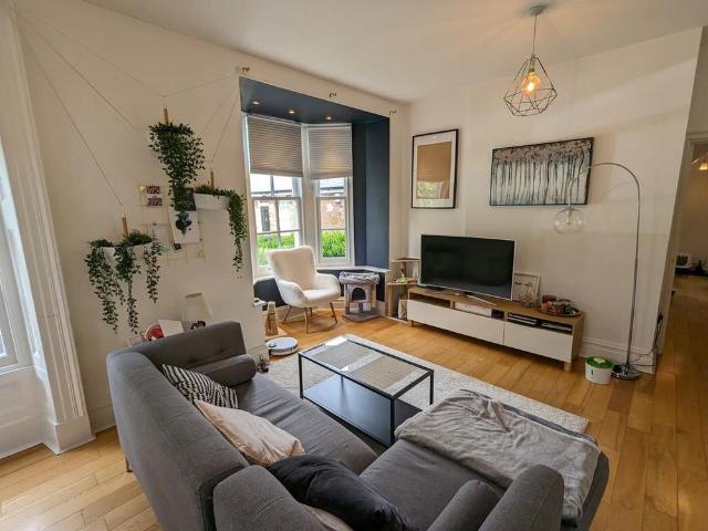 2 bedroom ground floor flat to rent