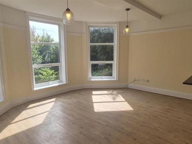 2 bedroom ground floor flat to rent