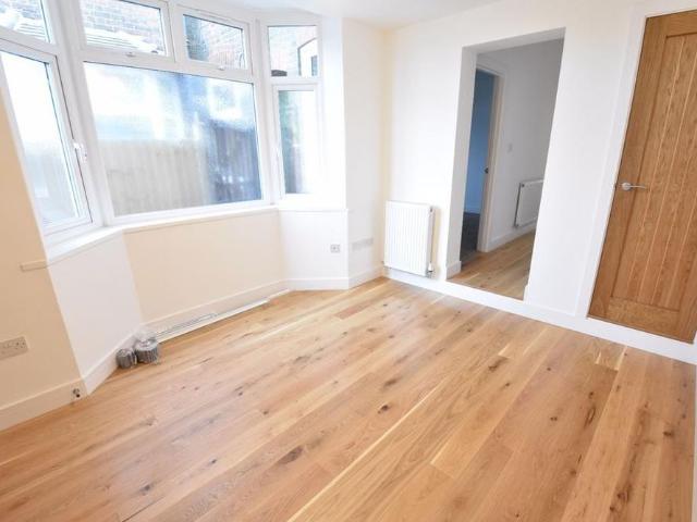 2 bedroom ground floor flat to rent