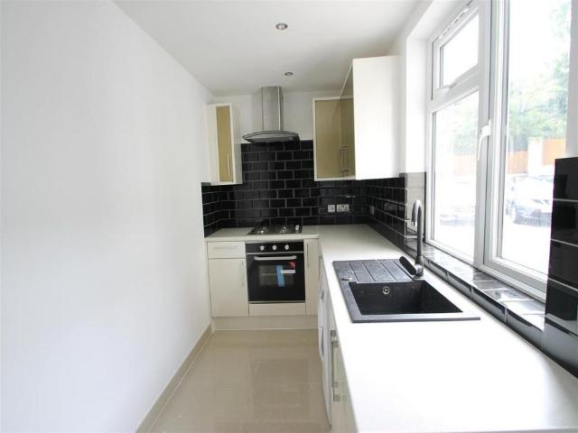 2 bedroom ground floor flat to rent