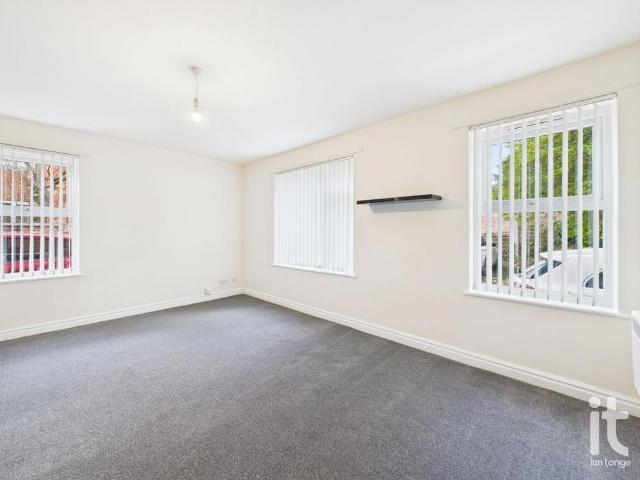 2 bedroom ground floor flat to rent