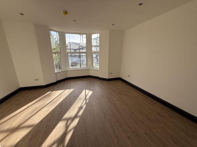 2 bedroom ground floor flat to rent
