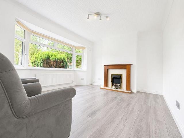 2 bedroom ground floor flat to rent