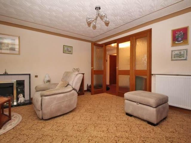 2 bedroom ground floor flat to rent