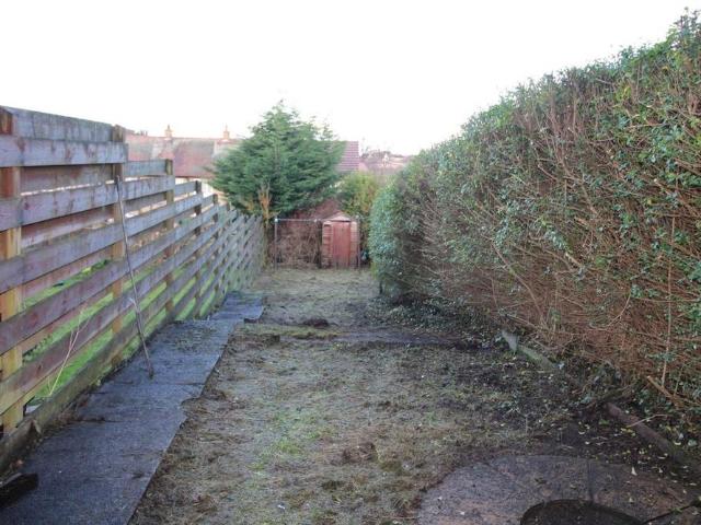 2 bedroom ground floor flat to rent