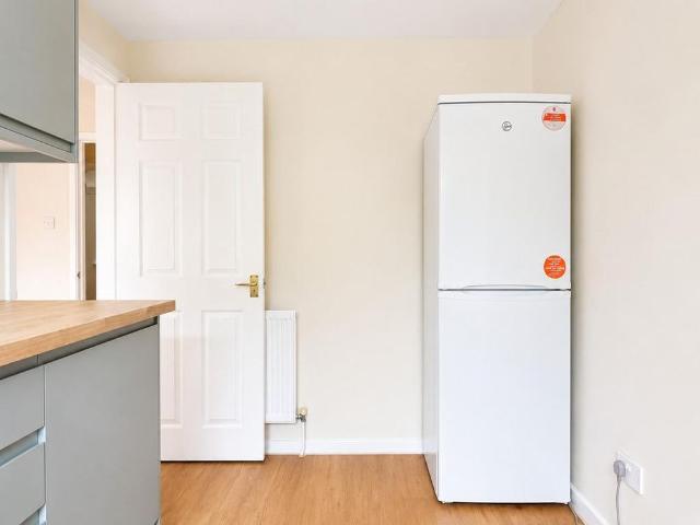 2 bedroom ground floor flat to rent