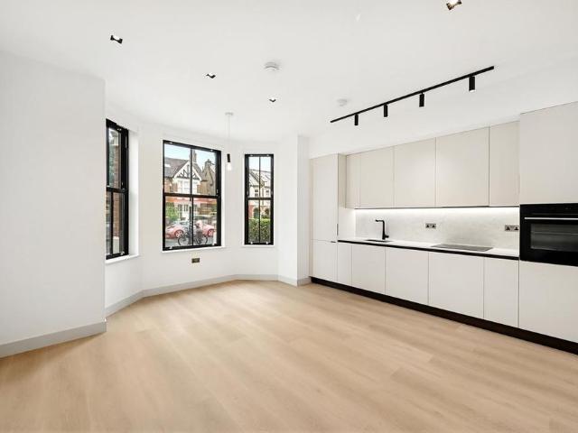 2 bedroom ground floor flat to rent