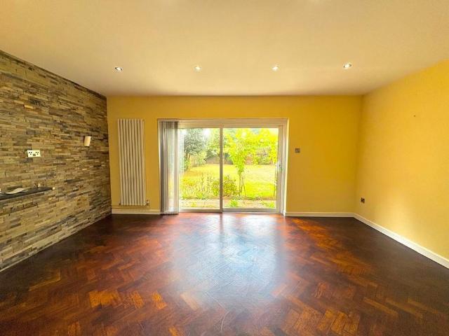 2 bedroom ground floor flat to rent