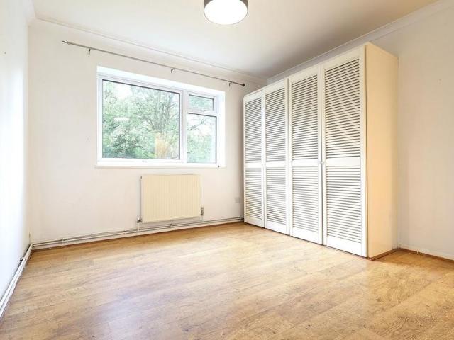 2 bedroom ground floor flat to rent