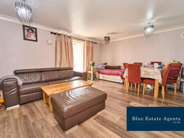 2 bedroom ground floor flat to rent
