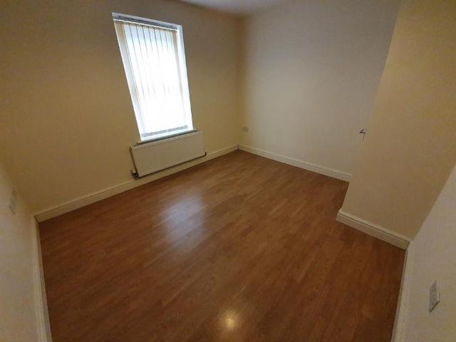 2 bedroom ground floor flat to rent
