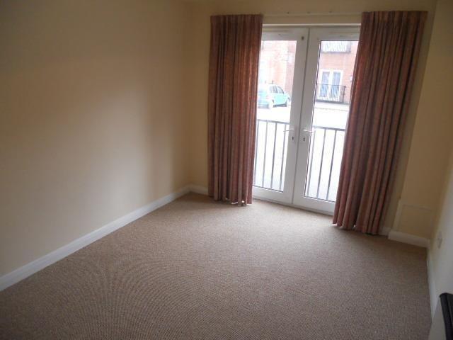 2 bedroom ground floor flat to rent