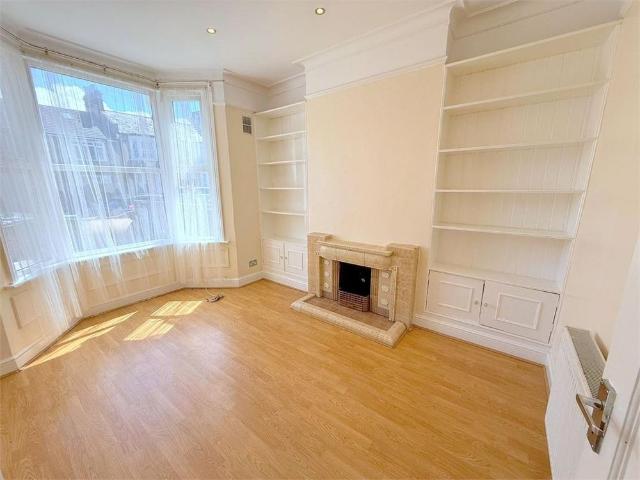 2 bedroom ground floor flat to rent