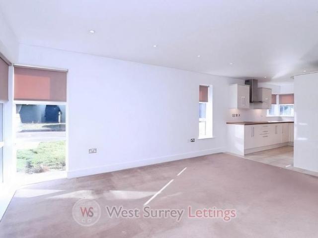 2 bedroom ground floor flat to rent