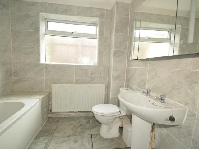 2 bedroom ground floor flat to rent