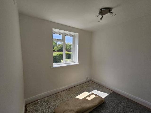 2 bedroom ground floor flat to rent