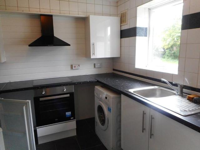 2 bedroom ground floor flat to rent