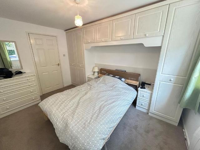 2 bedroom ground floor flat to rent