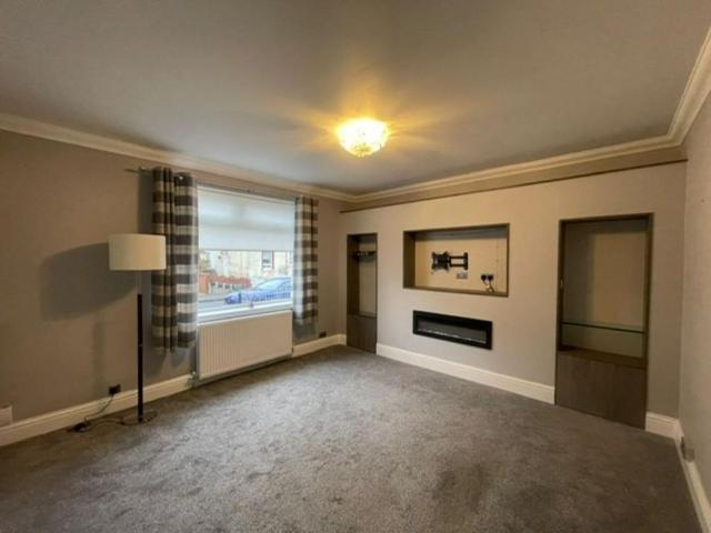 2 bedroom ground floor flat to rent