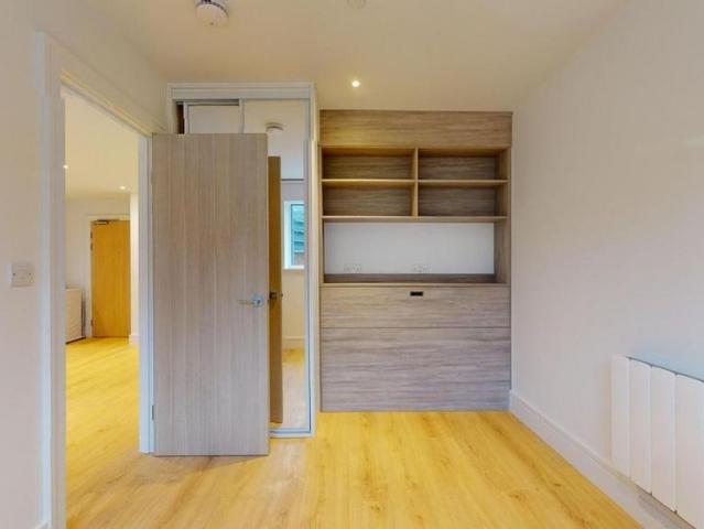 2 bedroom ground floor flat to rent