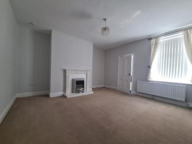 2 bedroom ground floor flat to rent
