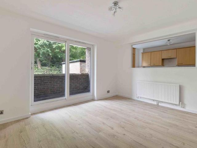 2 bedroom ground floor flat to rent