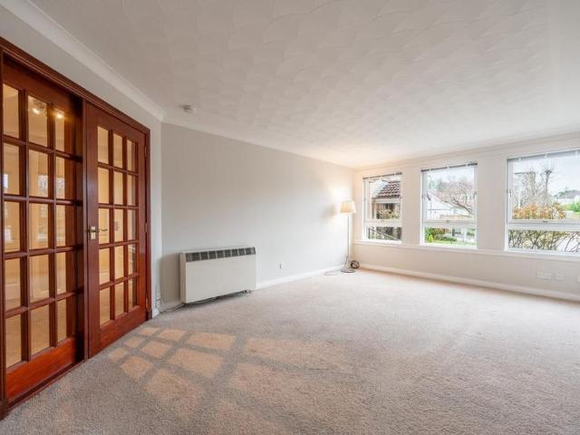 2 bedroom ground floor flat to rent