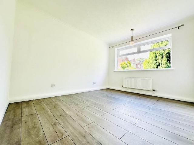2 bedroom ground floor flat to rent