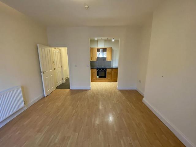 2 bedroom ground floor flat to rent