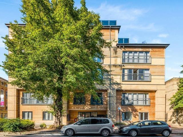 2 bedroom ground floor flat to rent