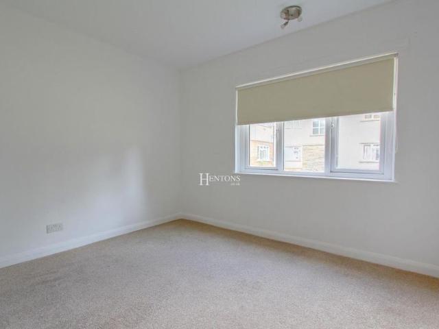 2 bedroom ground floor flat to rent