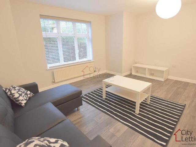 2 bedroom ground floor flat to rent