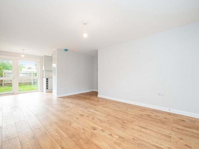 2 bedroom ground floor flat to rent
