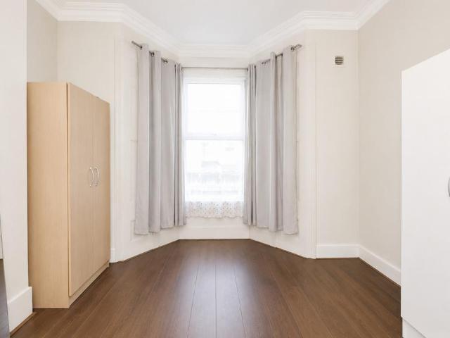 2 bedroom ground floor flat to rent