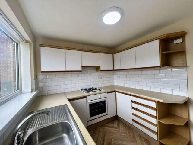 2 bedroom ground floor flat to rent